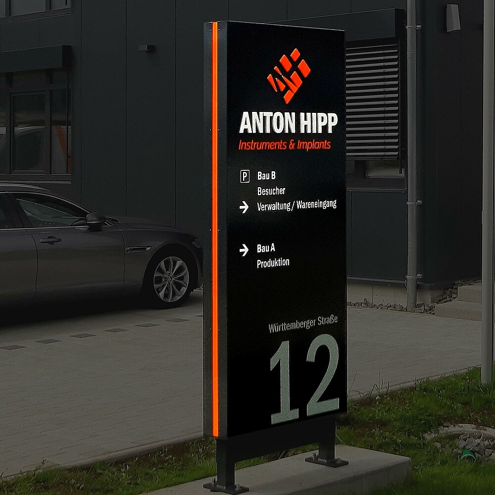 Beratung, Projektplanung, Herstellung und Montage von Lichtwerbung.